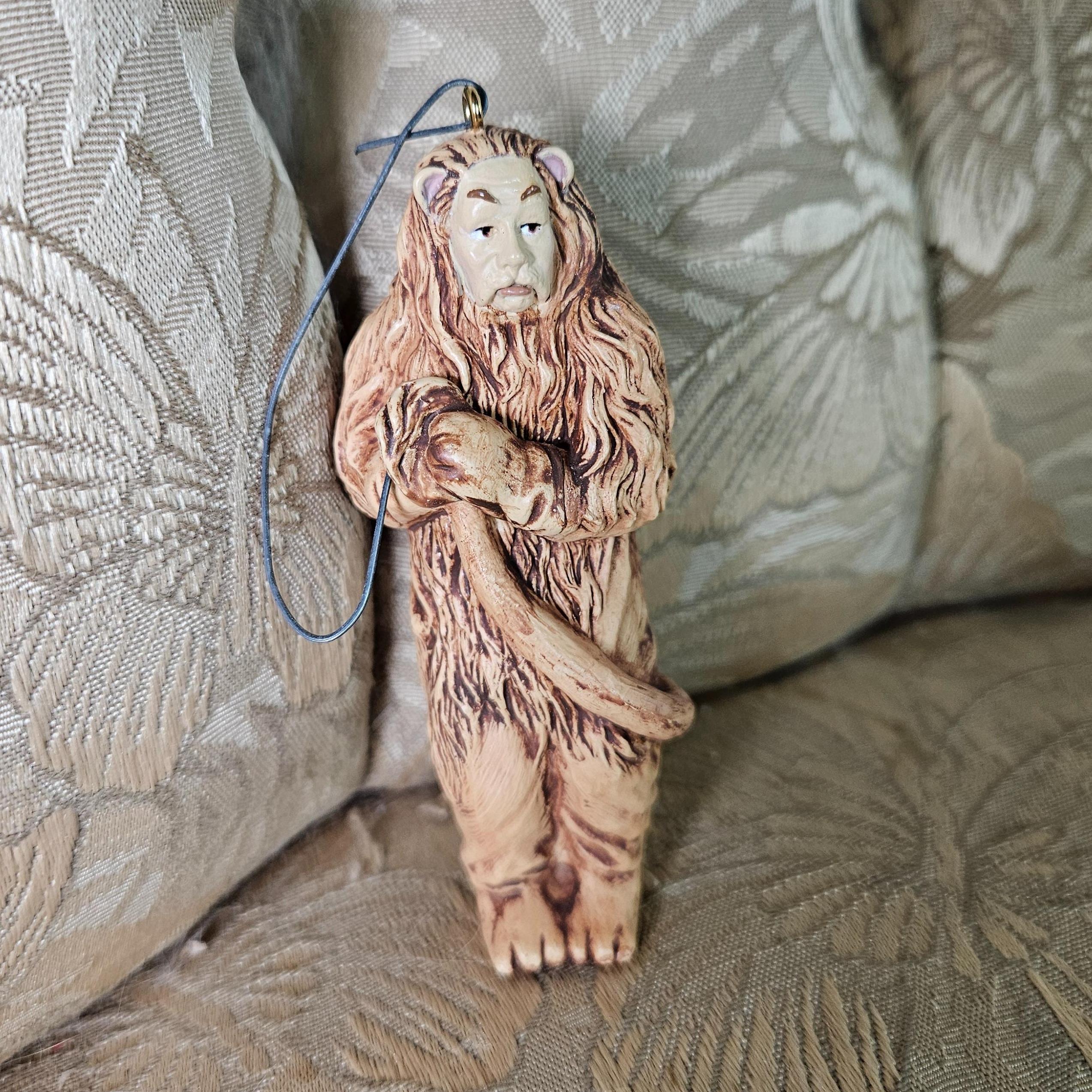 1994 Hallmark Keepsake Cowardly Lion Christmas Ornament