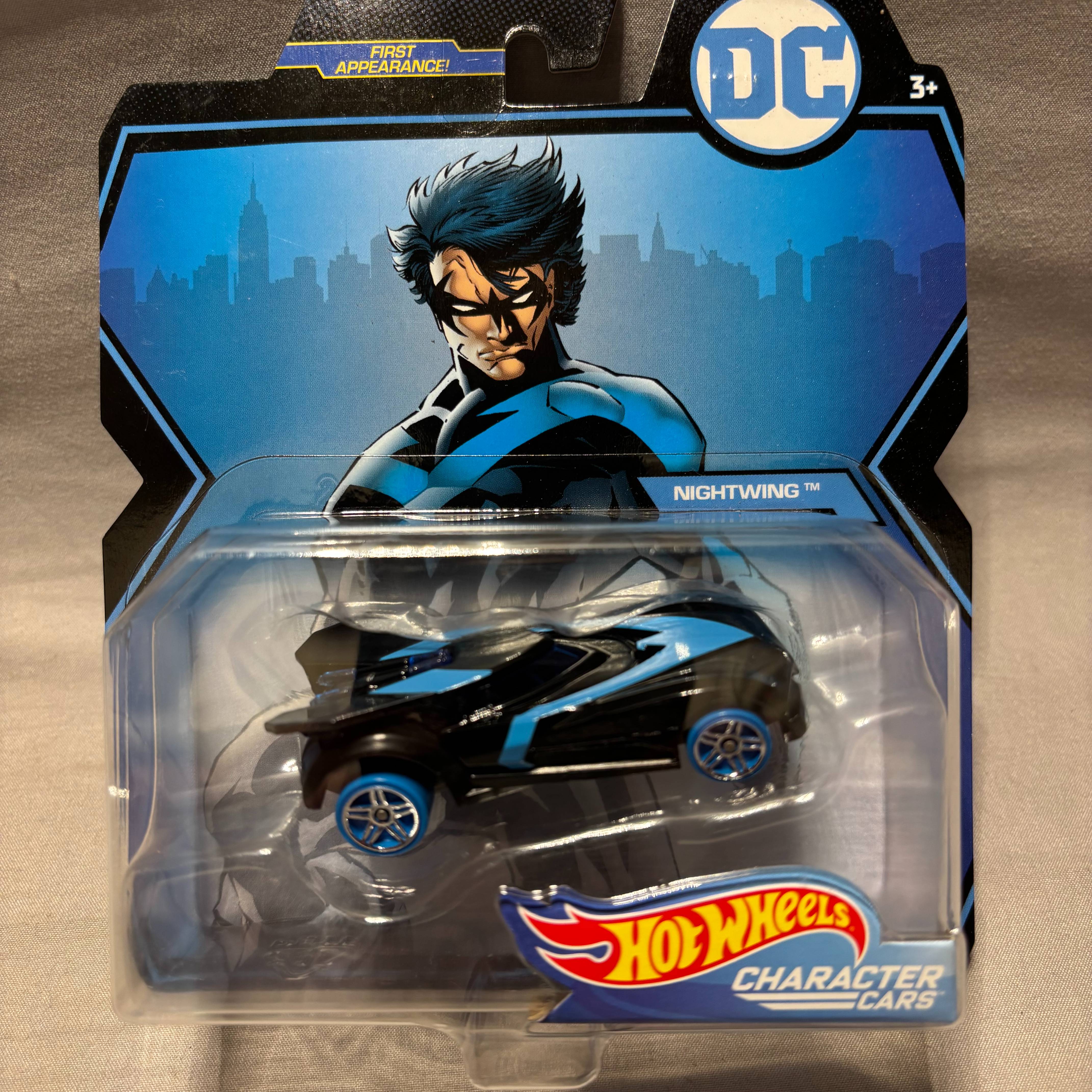 Hot Wheels Character Cars DC First Appearance Nightwing VERY RARE