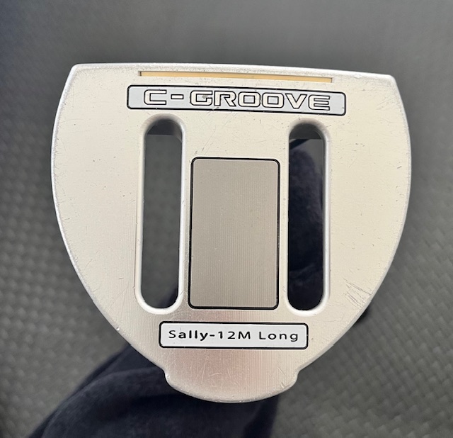 #01 YES! C-Groove Sally-12M Long Broom Handle 48" Putter