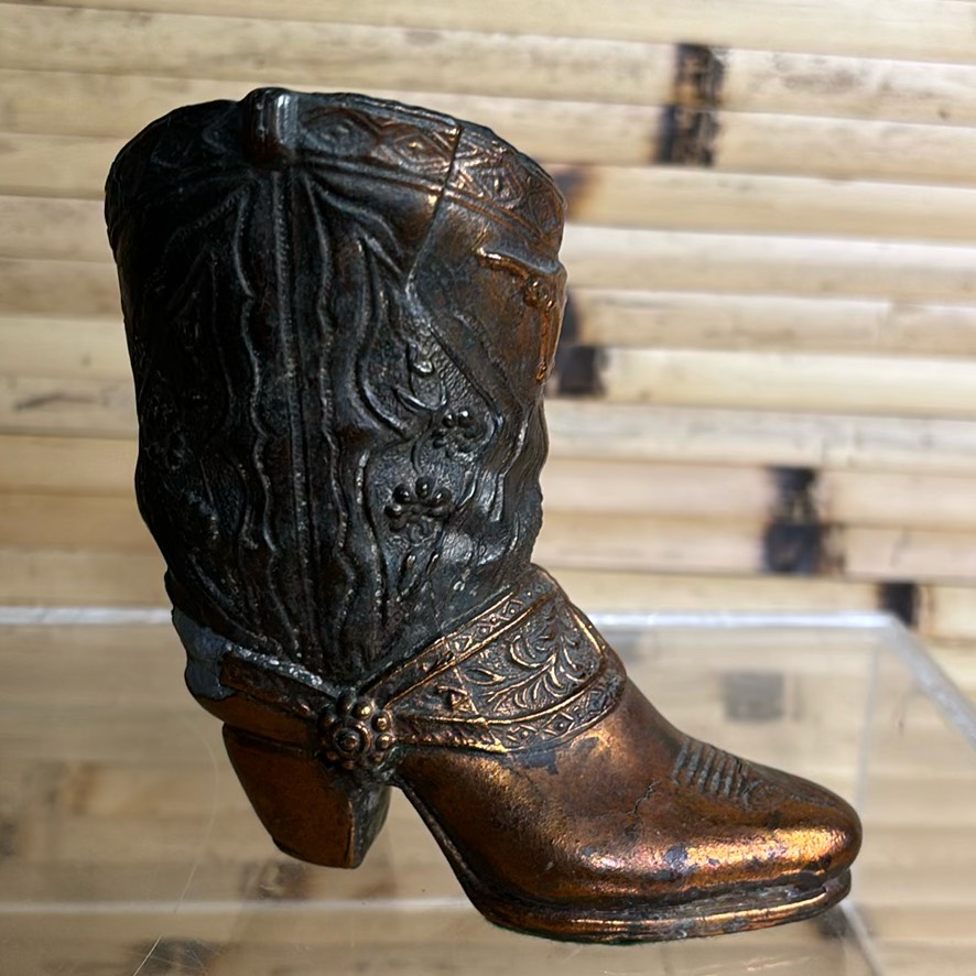 Cast Metal Boot