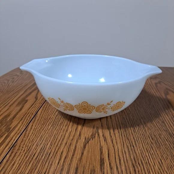 Pyrex Vintage Mixing Serving Bowl 443 Butterfly Gold 2 1/2 Quart ...