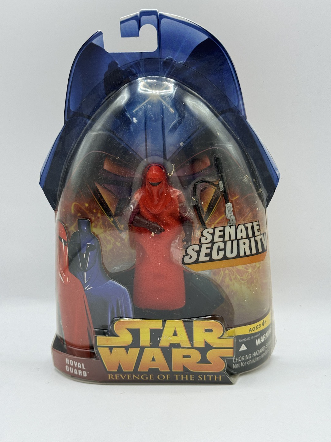 Star Wars Revenge of the Sith - Royal Guard #23 - 3.75" Figure - NEW Sealed