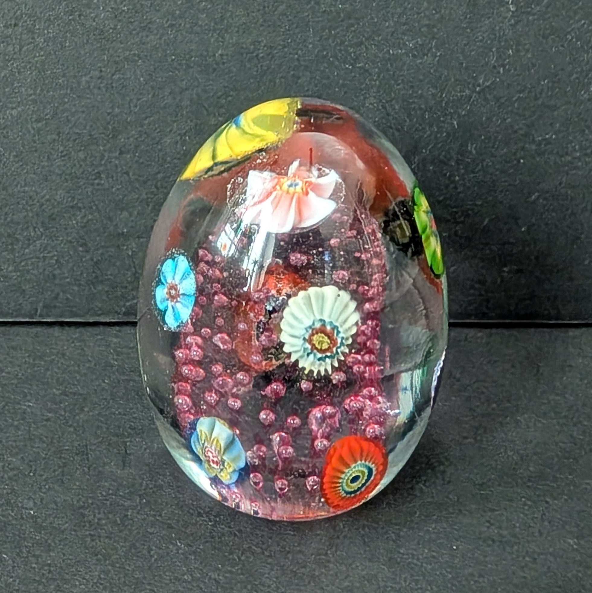 Murano Millefiori Glass Egg Paperweight With Pink Bubble Core Made in italy