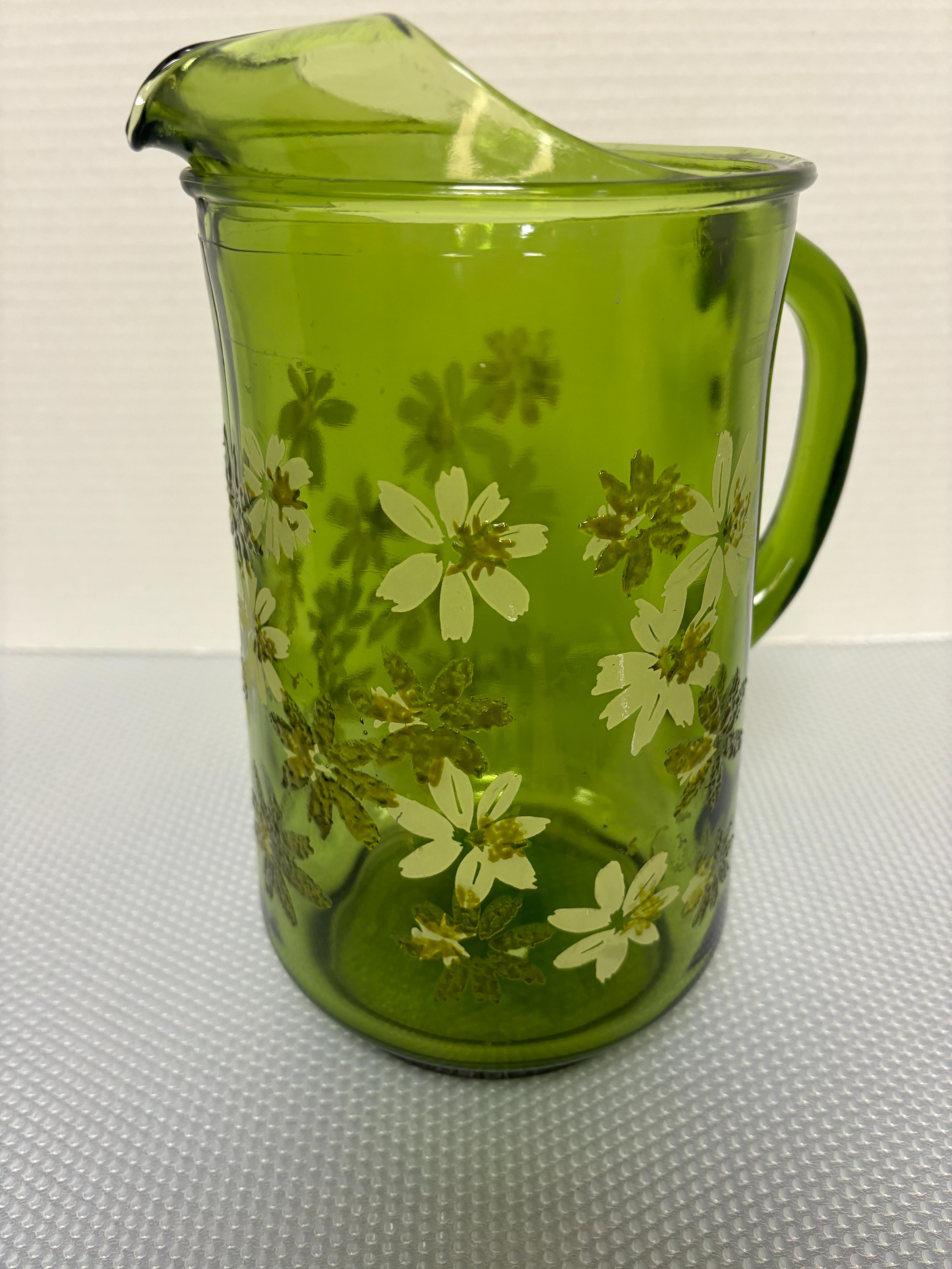Large Green Daisy Pitcher - 1960's Flower, Retro Floral Avocado Green
