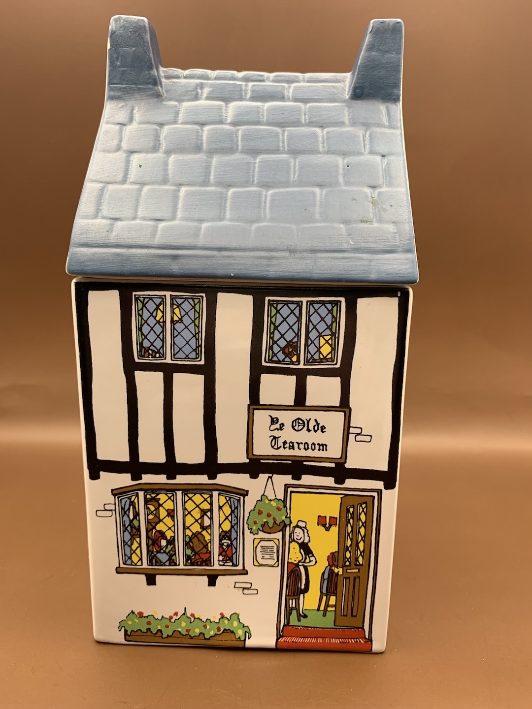 Wade “Ye Old Tearoom” Canister