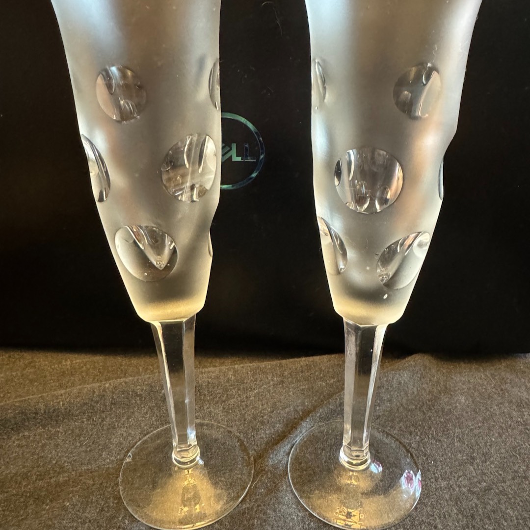 Set Of 2 Frosted Coin Dot Champagne Flutes