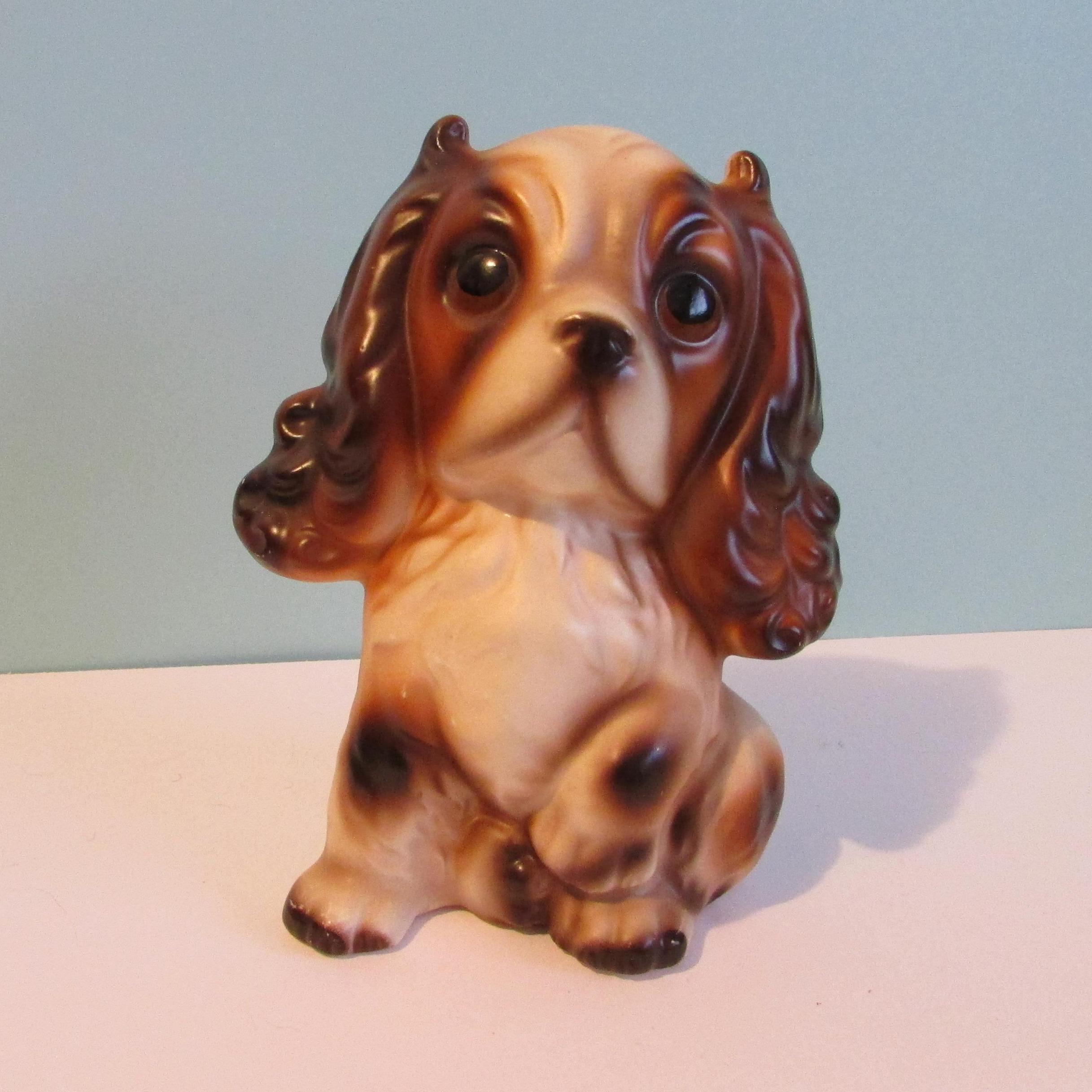 vintage sad ceramic Cocker Spaniel figurine sitting dog