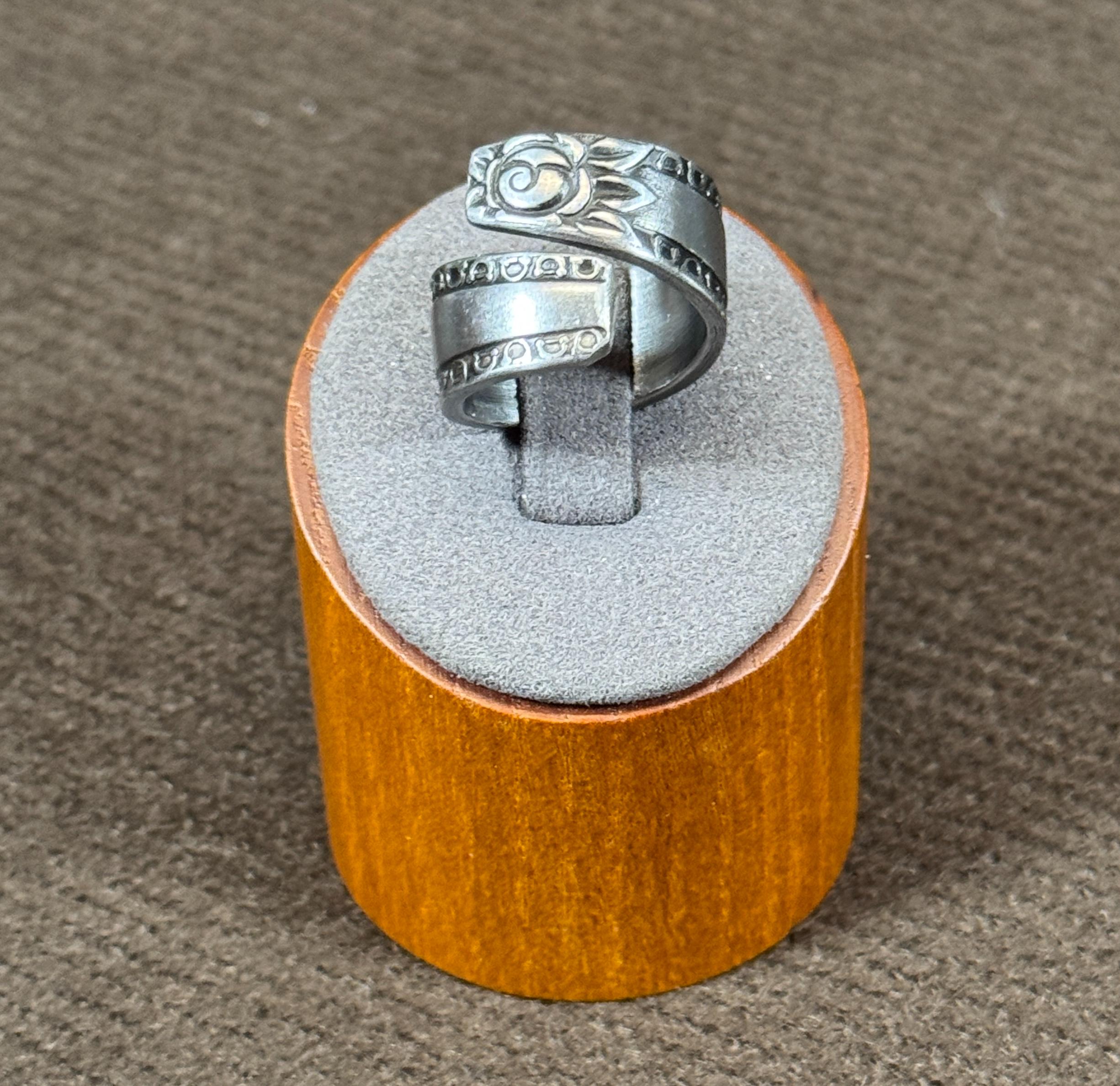 #02 - Floral and Line Pattern Handcrafted Wrap Spoon Ring Size 6 Stainless