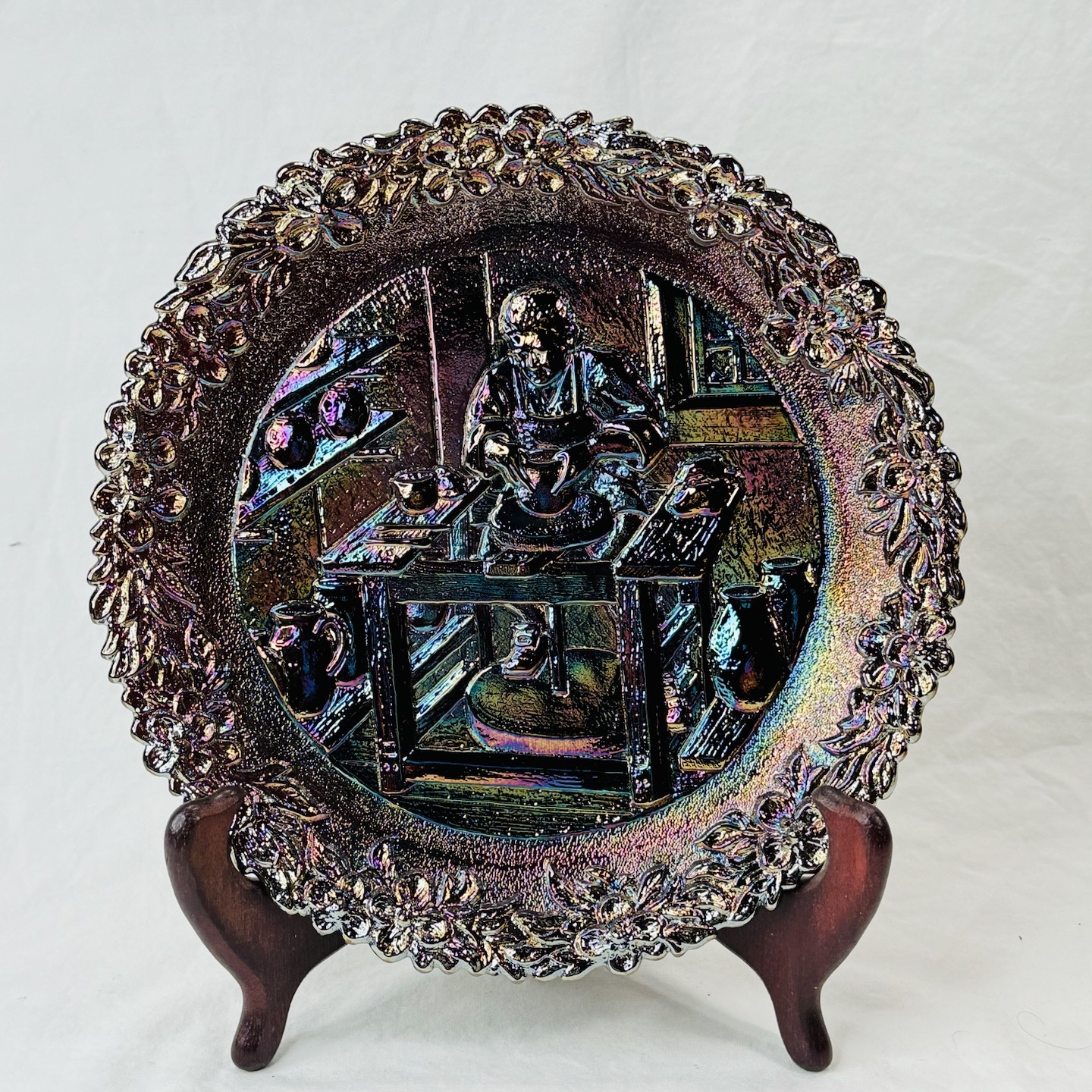 Fenton Carnival Glass “Potter” Collector Plate