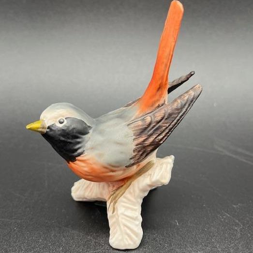 Goebel Bird - Redstart Rouge Made in W. Germany - 1970s - 3.5" tall