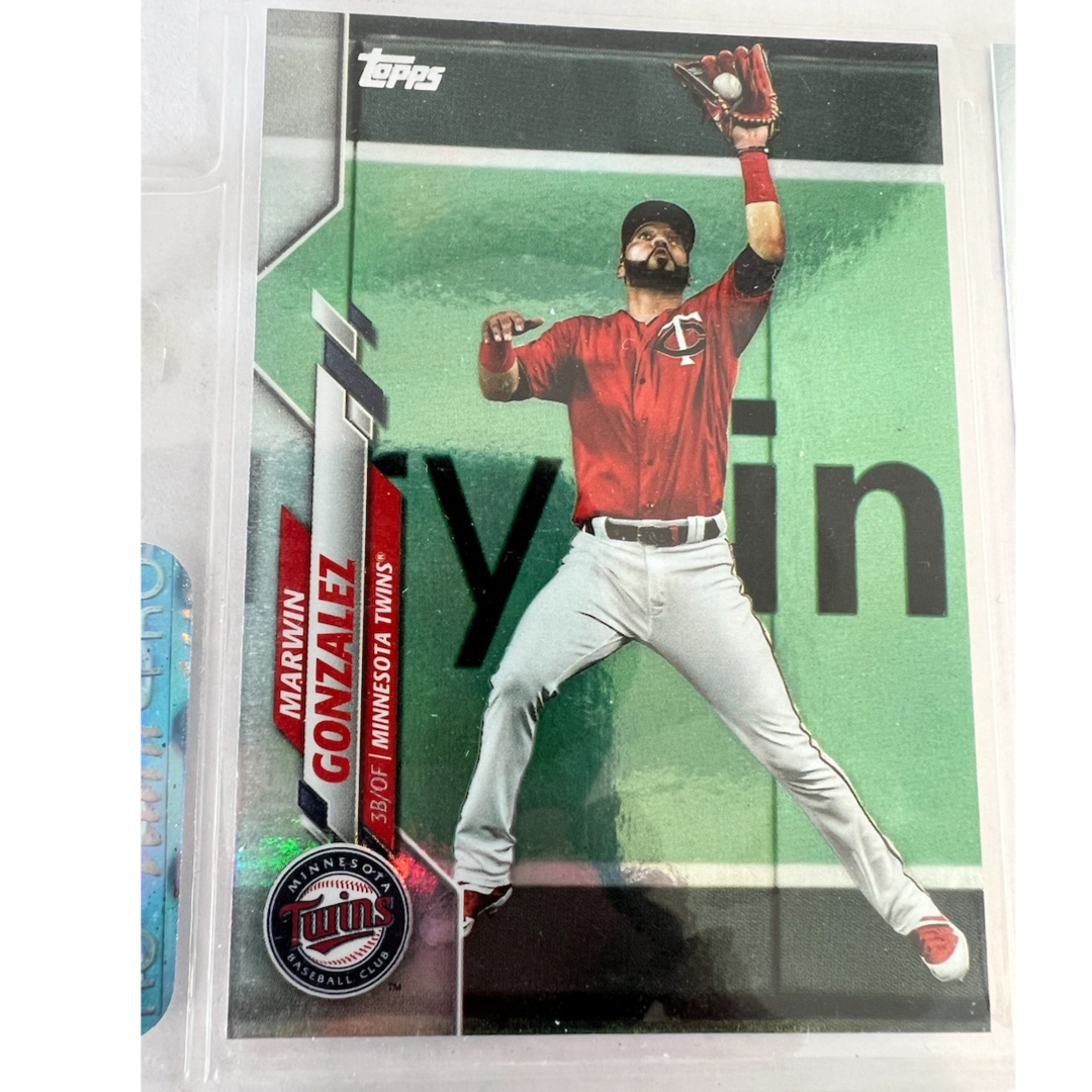 Marwin Gonzalez Rainbow Foil Minnesota Twins