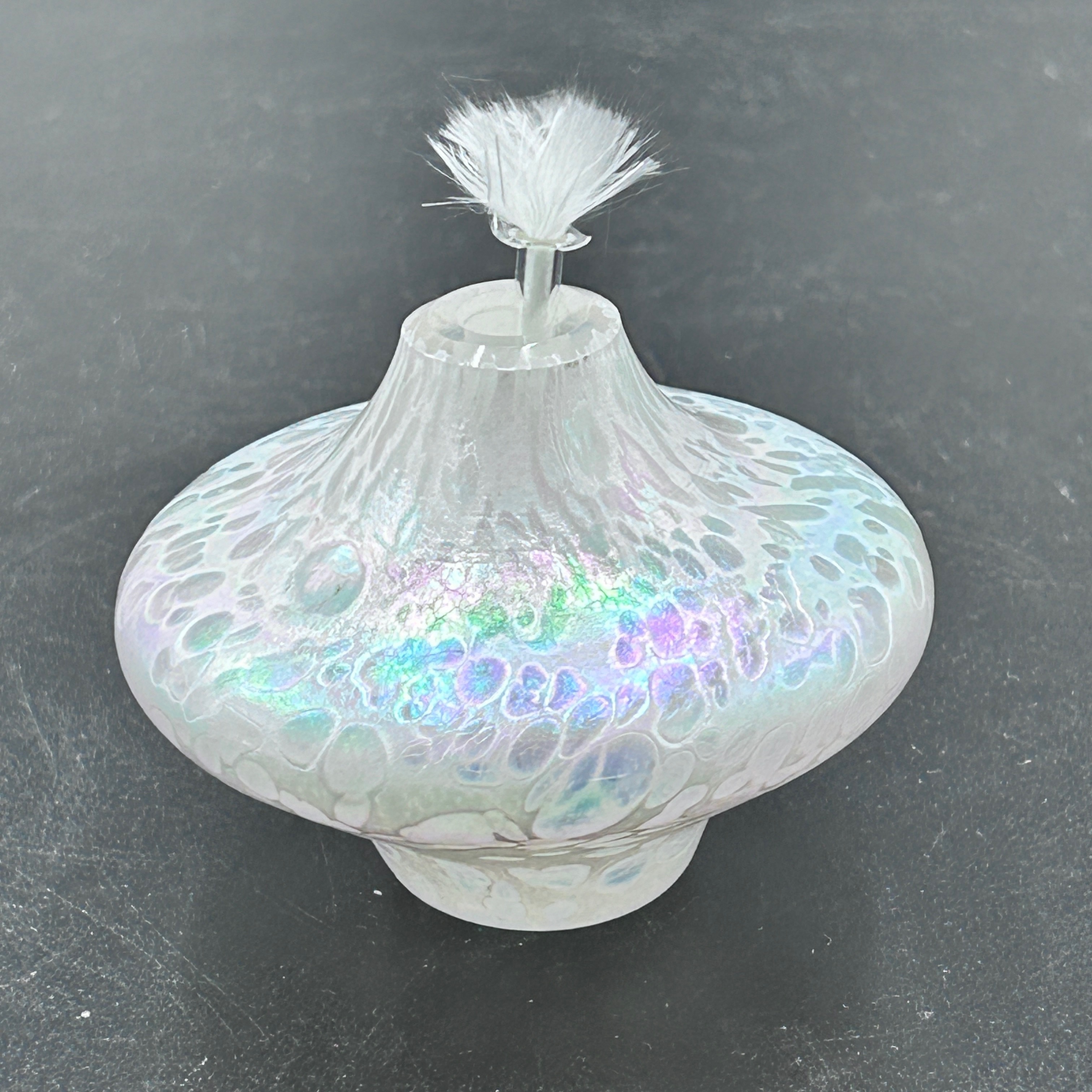 Vintage Robery Vines 2000 Studio Art White Iridescent Glass Oil Lamp Signed