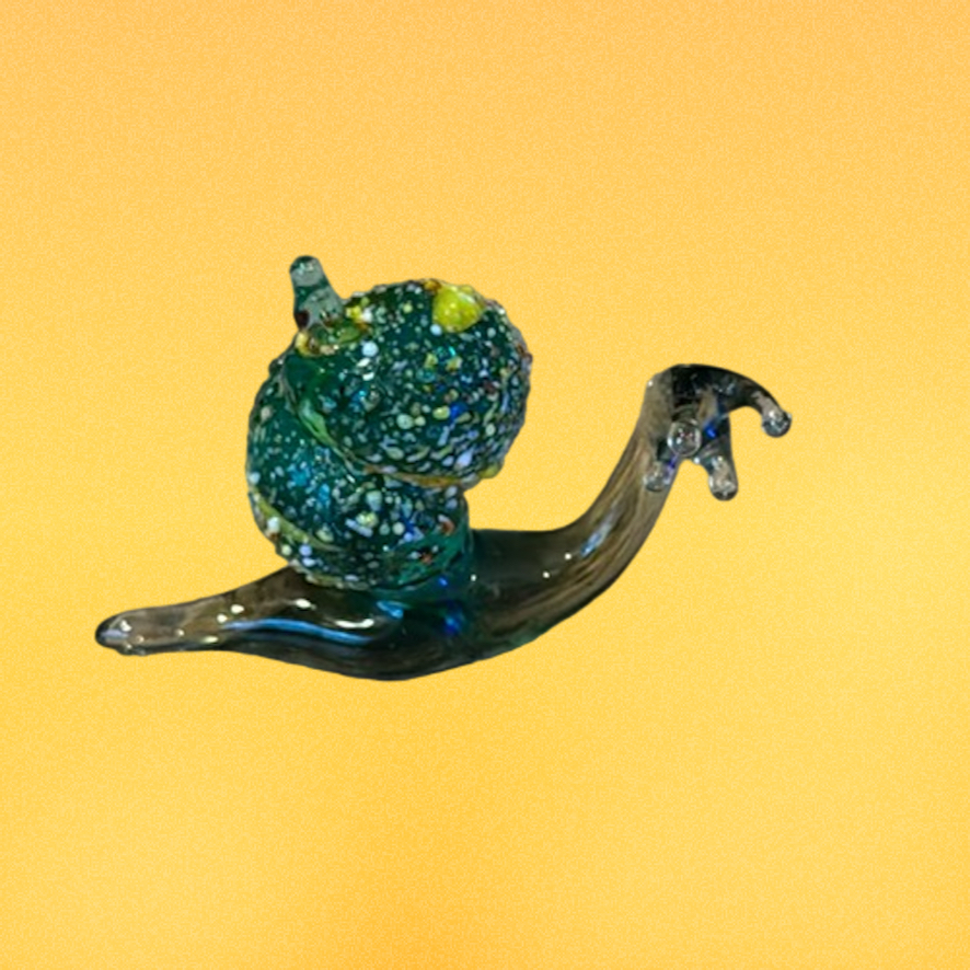 Pier 1 Art Glass Snail Figurine, Shell Glows!