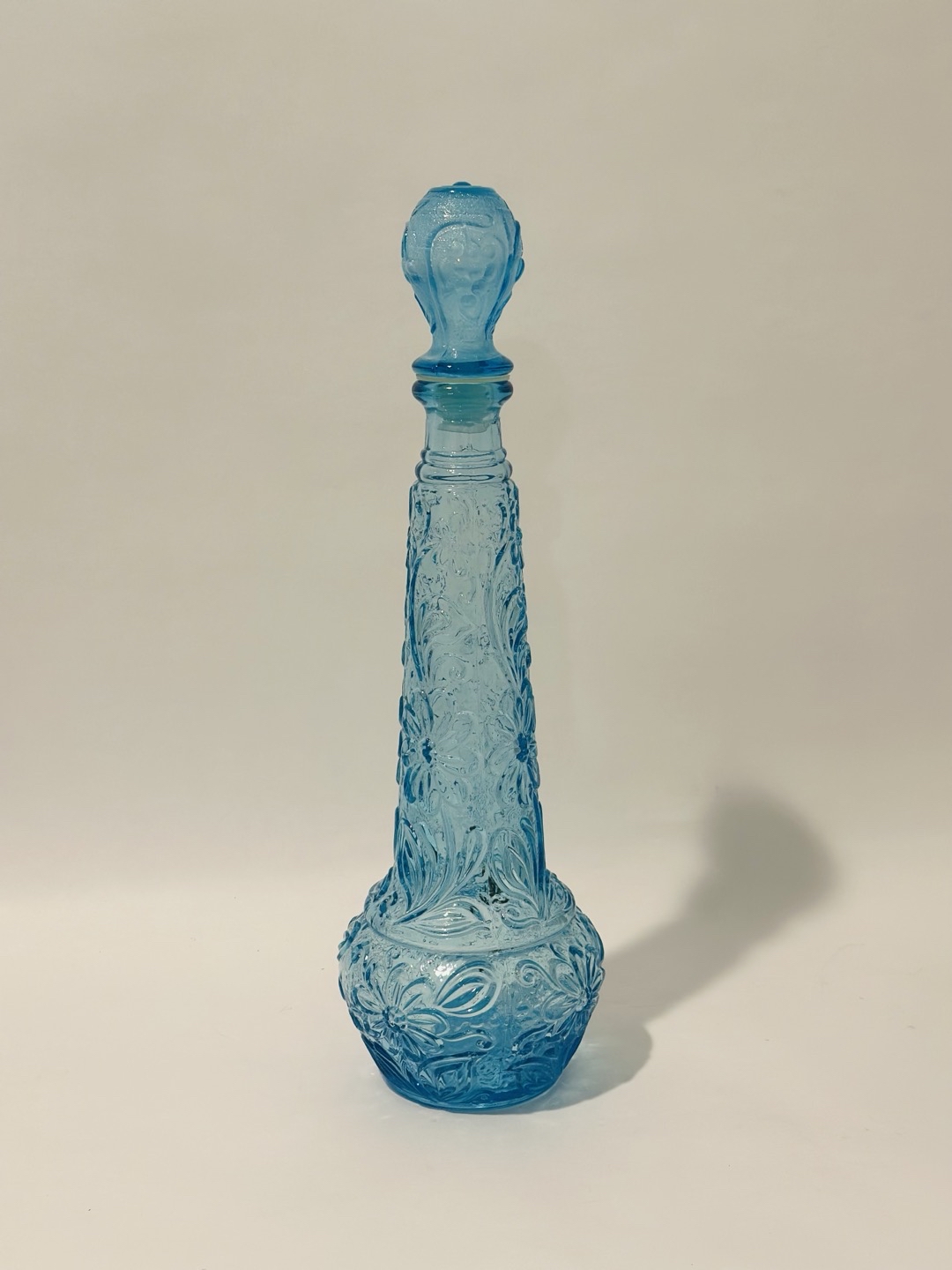 VINTAGE EMPOLI TALL, STOPPER GENIE BLUE FLOWER FOLIAGE ART GLASS BOTTLE