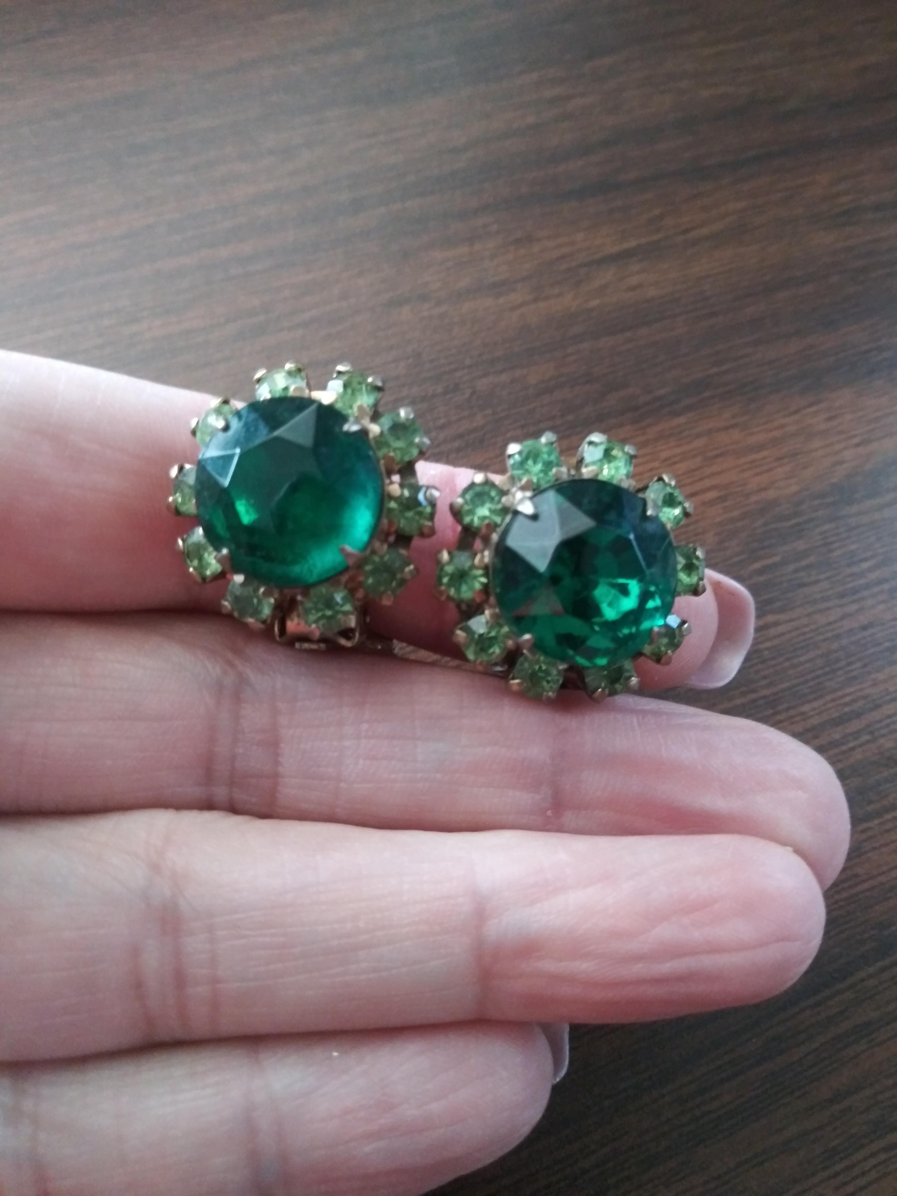 Vintage MCM Green Faceted Glass Cabochon with Light Green Marquis ...