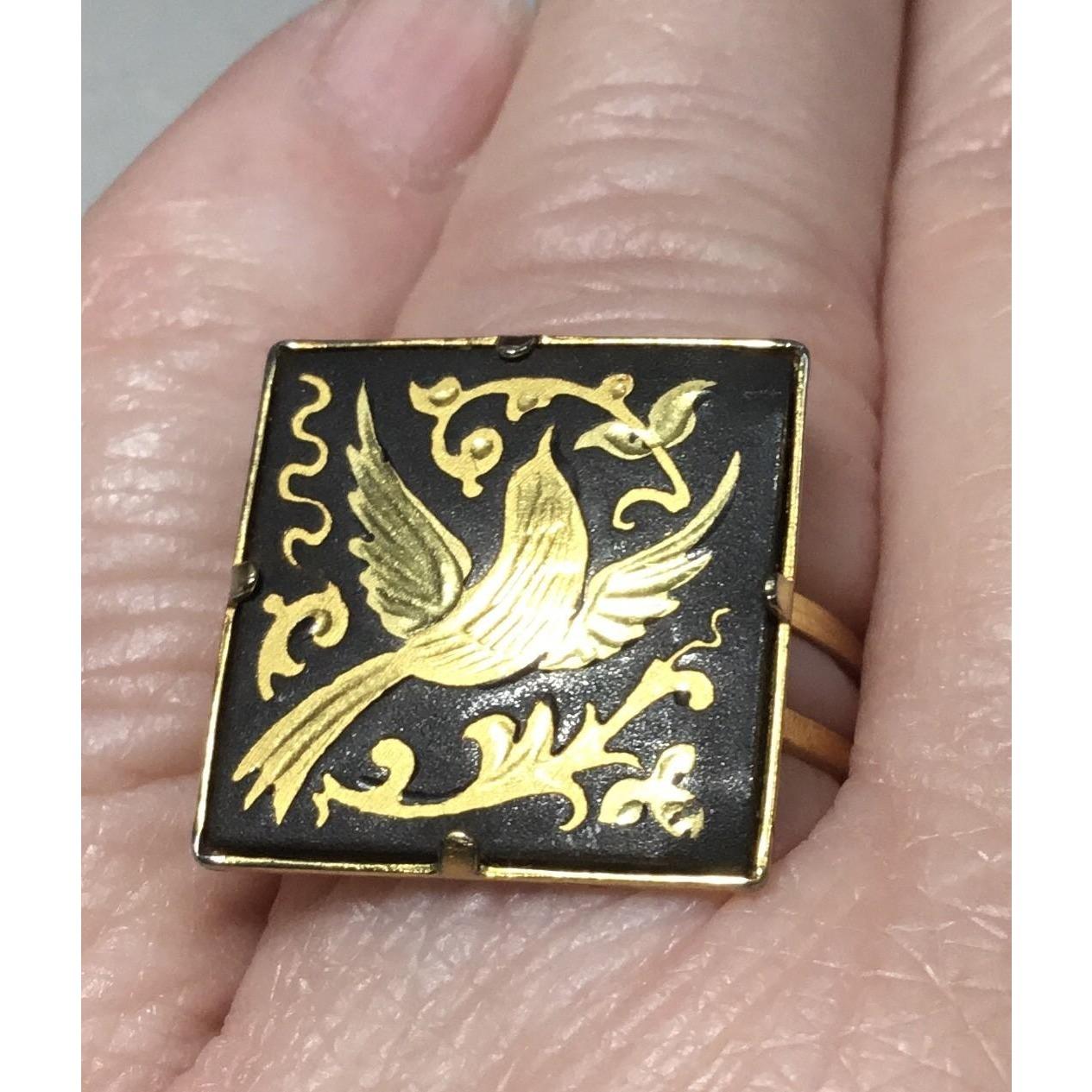 Ring, 3/4 in square niello engraved bird in adjus. gold tone setting ...