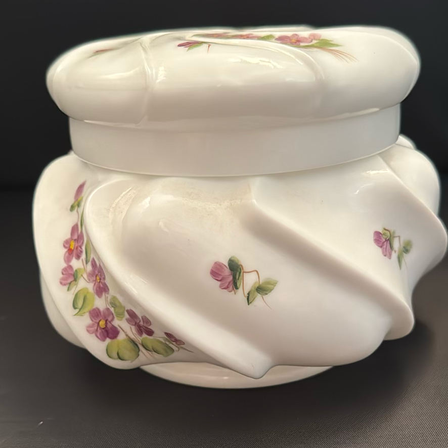 Fenton Wave Crest Violets In The Snow Powder Box