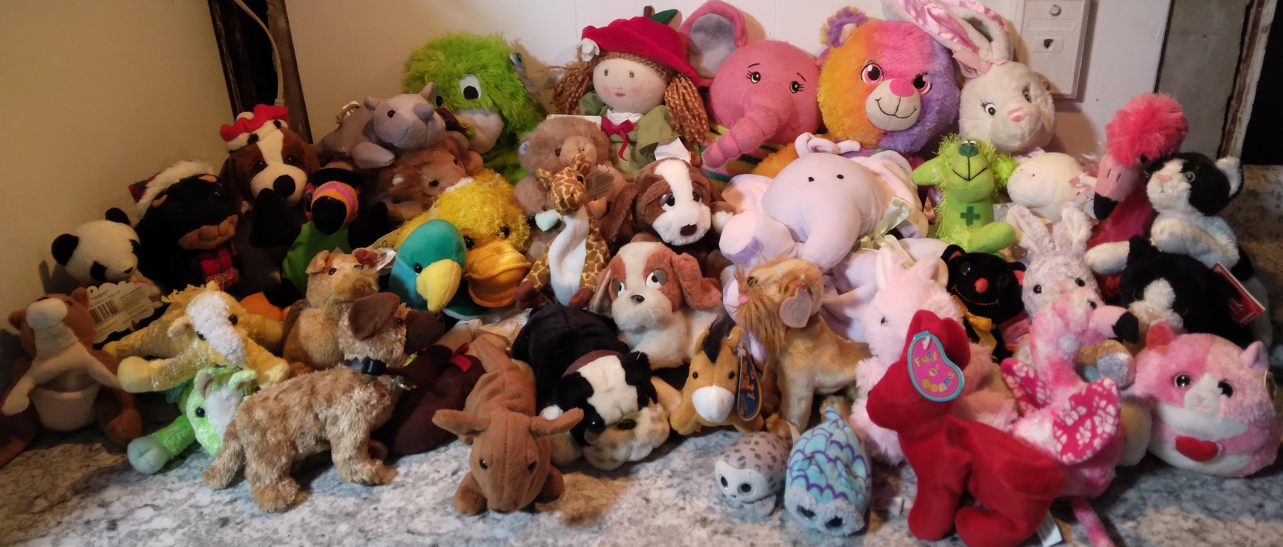 Lot of 40 random plush toys