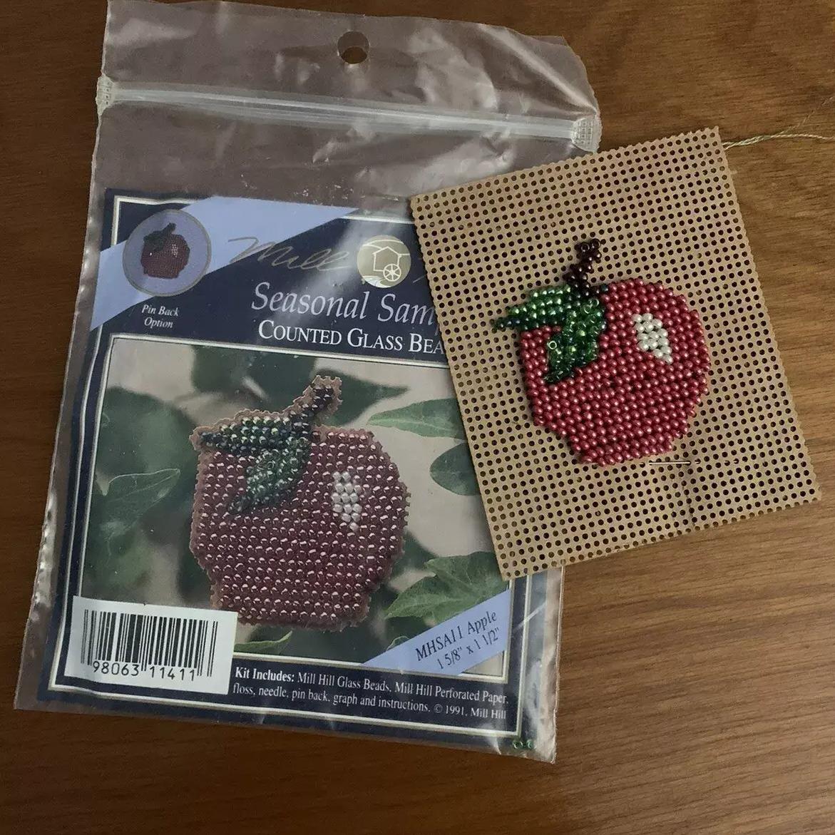Mill Hill Apple Counted Glass Bead Pin Back Pin & Pattern MHSA11
