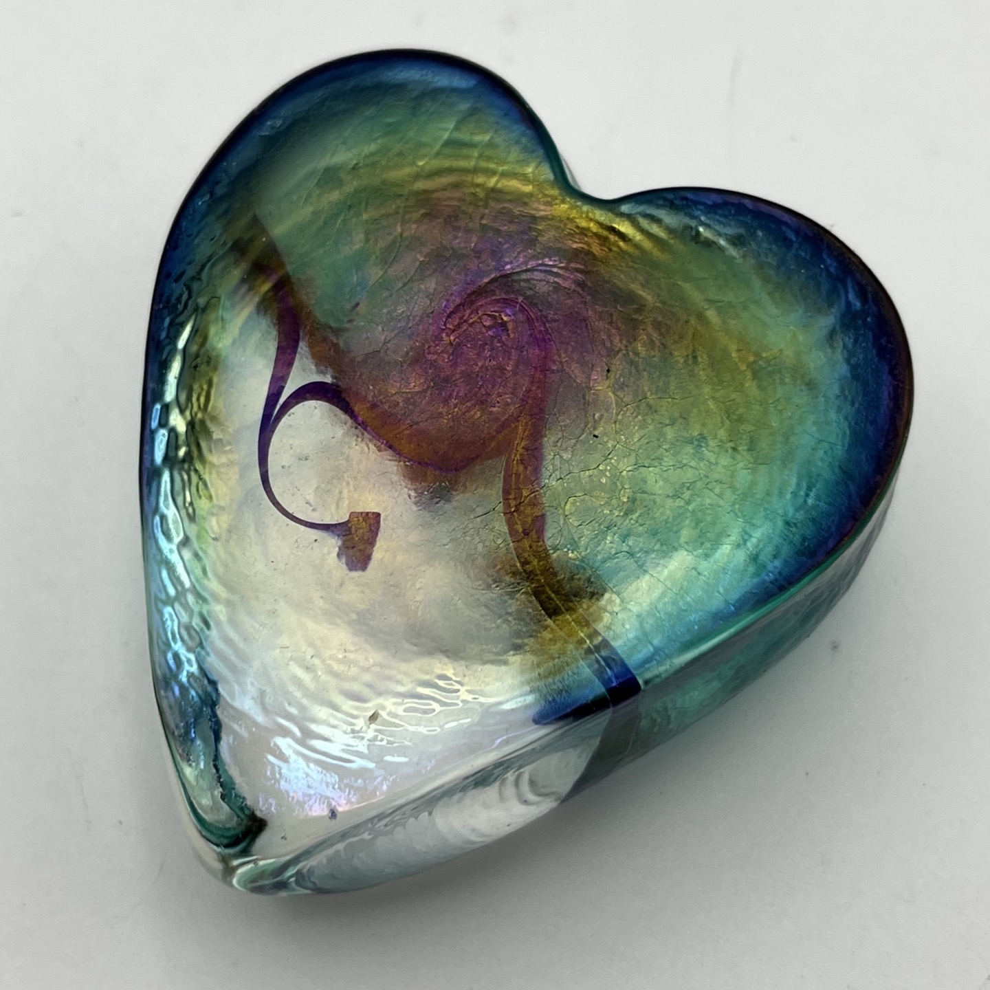 Robert Held Heart Paperweight Iridescent Green And Clear 2.25” Canada