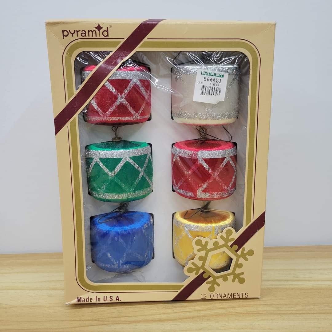 Vintage Pyramid Satin Threaded Drum Glitter Ornaments 🥁