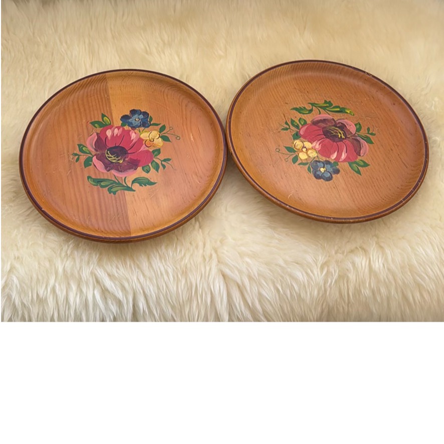 Vintage Robin Hood Ware Hand Painted Wooden Floral Plates