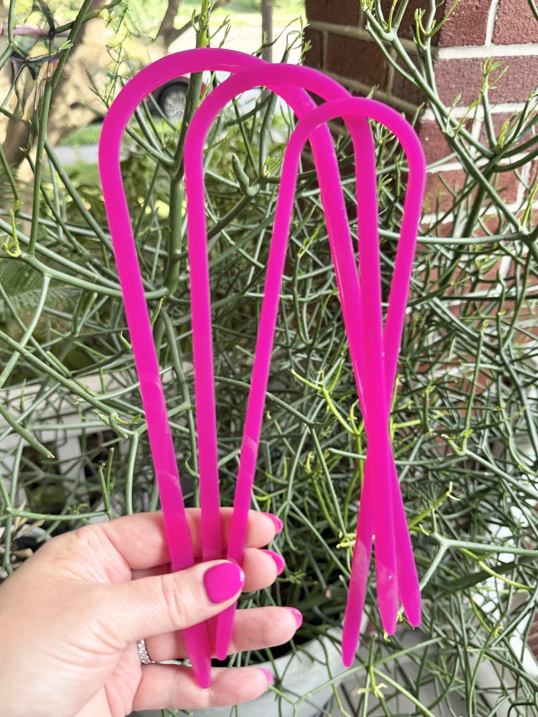 Jelly Fuchsia Acrylic Trellis - 3-Pack