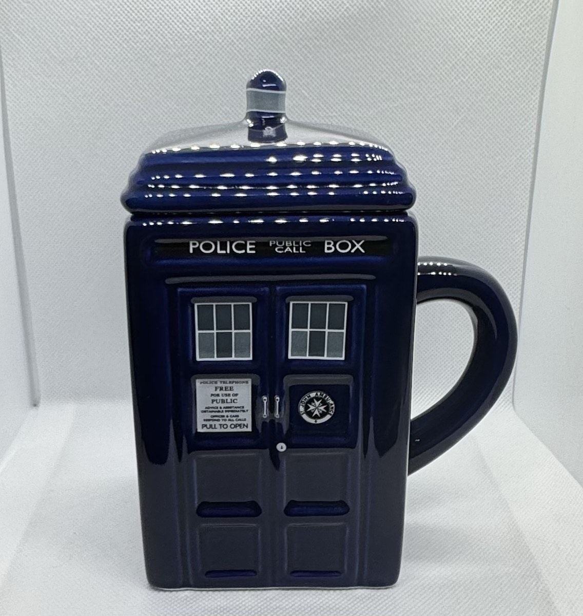 Ceramic Dr. Who Tardis Mug with Removable Top
