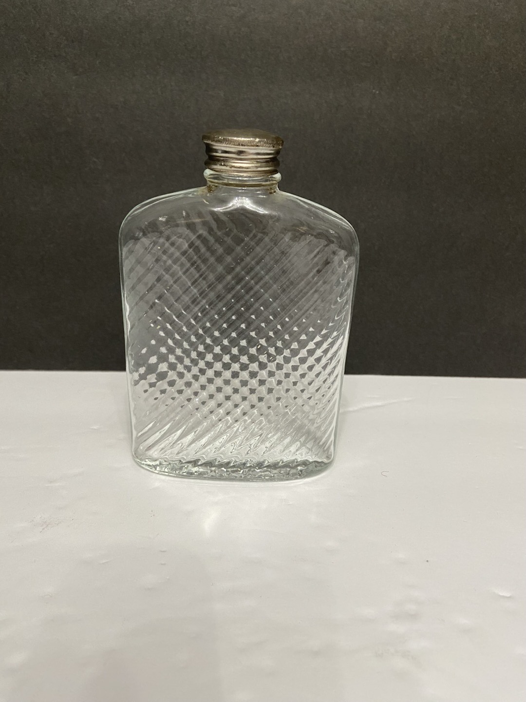 UNIVERSAL Pat 1927 Vintage Glass Hip Flask Bottle With Screw On Cap