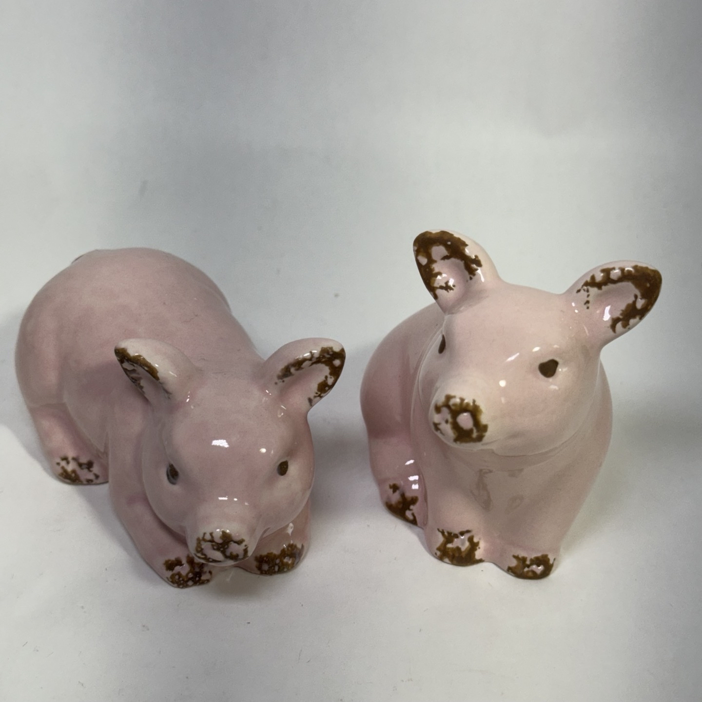 Two Pink Piggies Sitting Laying Down Farm Style 2.75" Tall