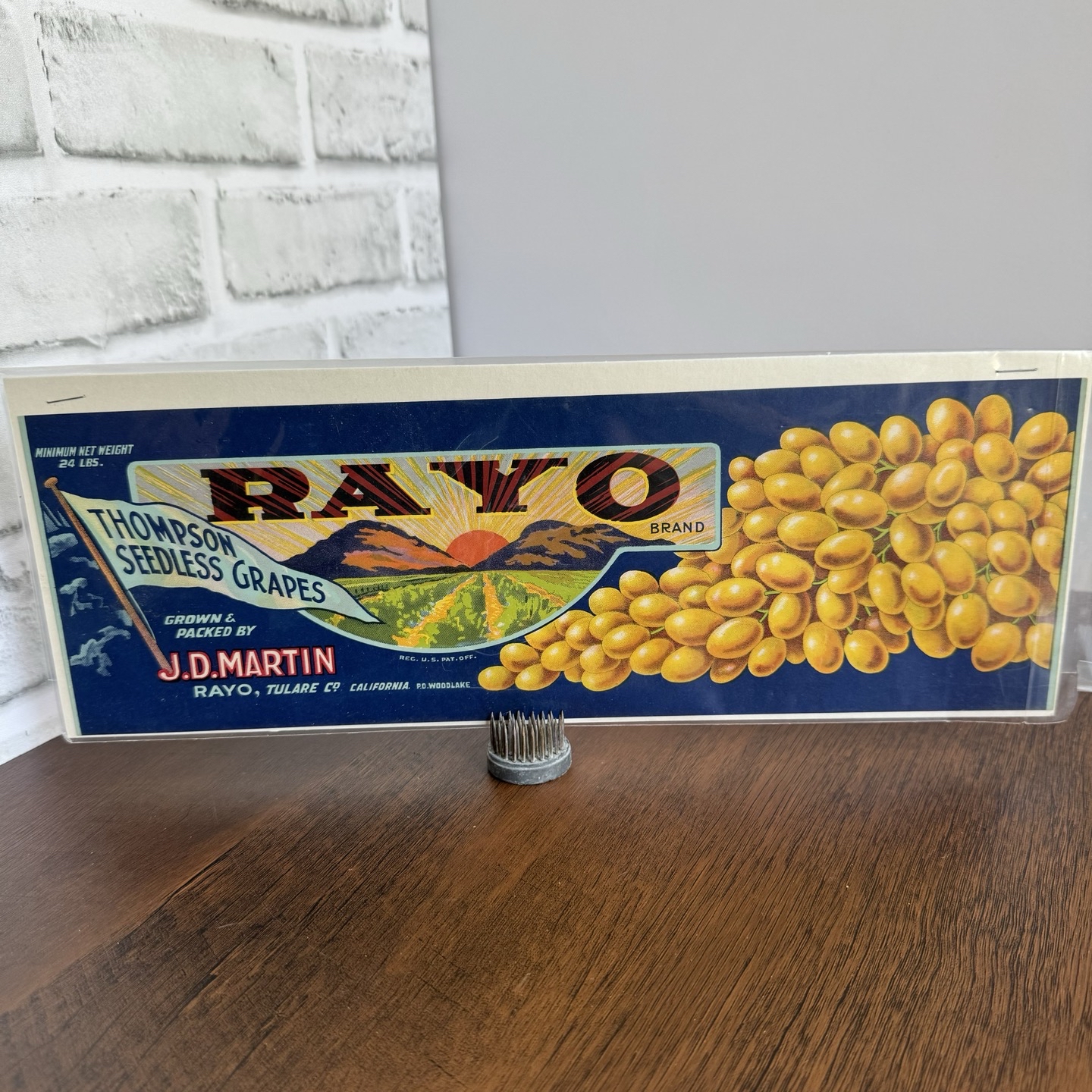 Vintage Rayo Brand Grapes Crate Label Ephemera