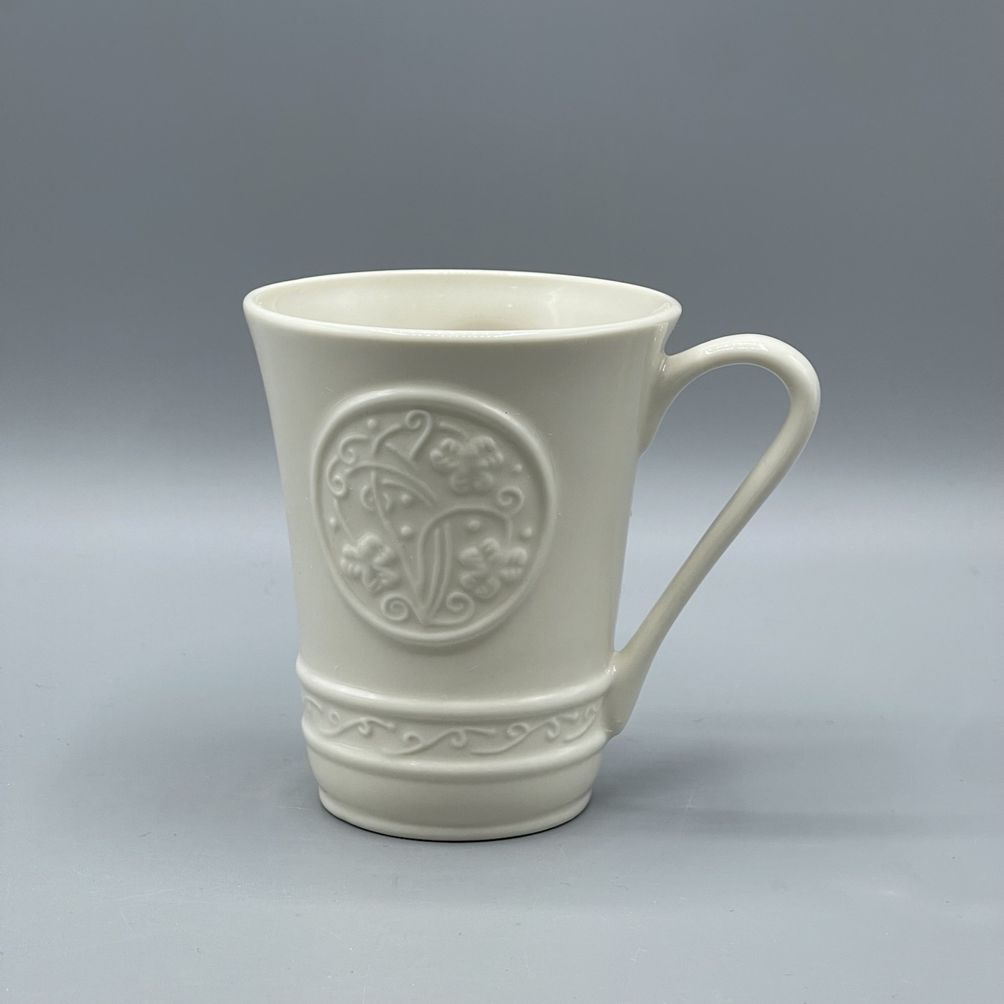 Belleek Irish Pottery Mug Clover Shamrock