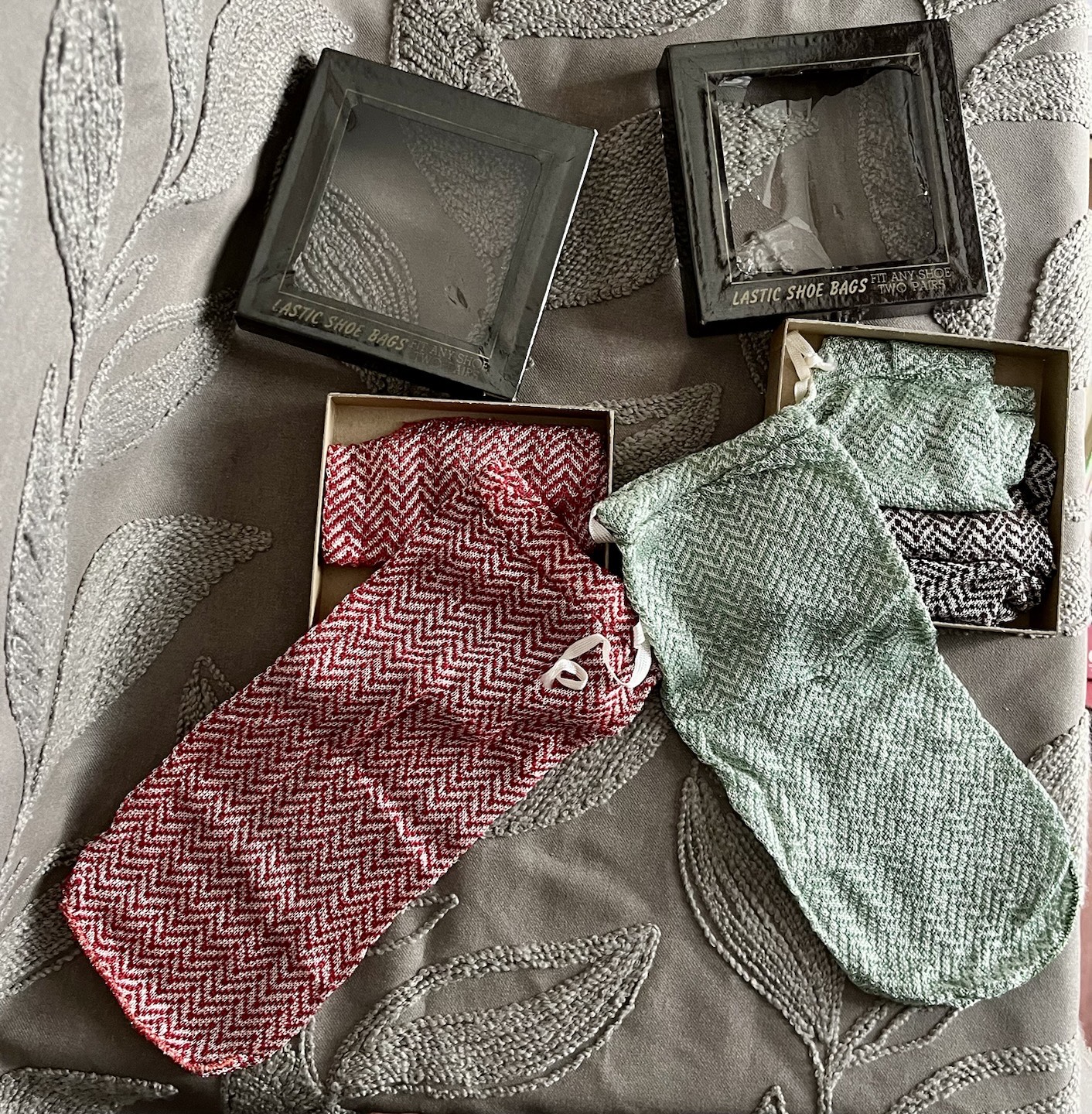 1970s Womens Shoe Cloth Knit Chevron Multi Color Lastic Drawstring Bag ...