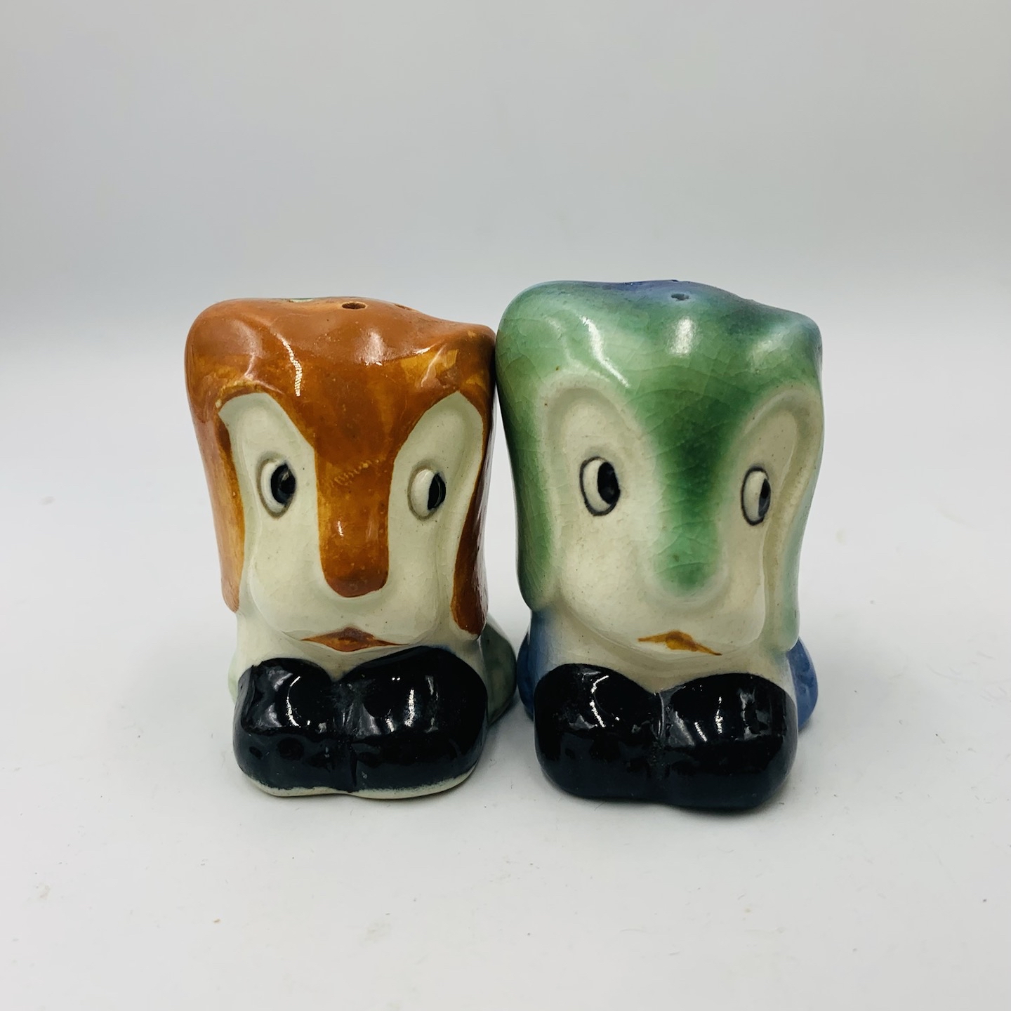 22. Vintage Sad Hound Dog Salt And Pepper Shakers