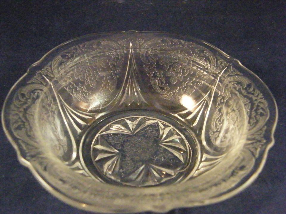 Hazel Atlas Clear Depression Glass Royal Lace Pattern Bowl (1-158)