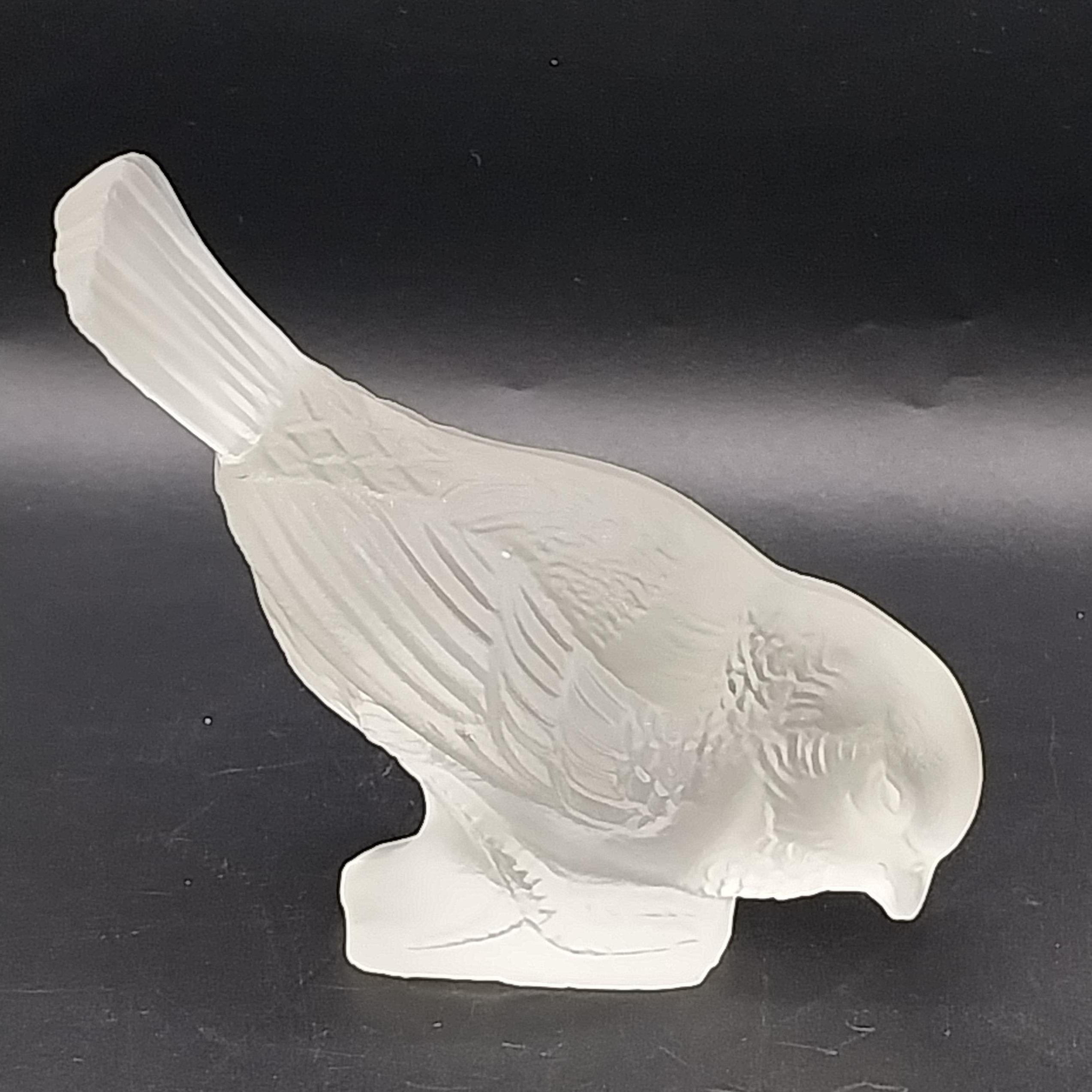 Vintage LE Smith Frosted Glass #1409 Pecking Bird / Sparrow Paperweight ...