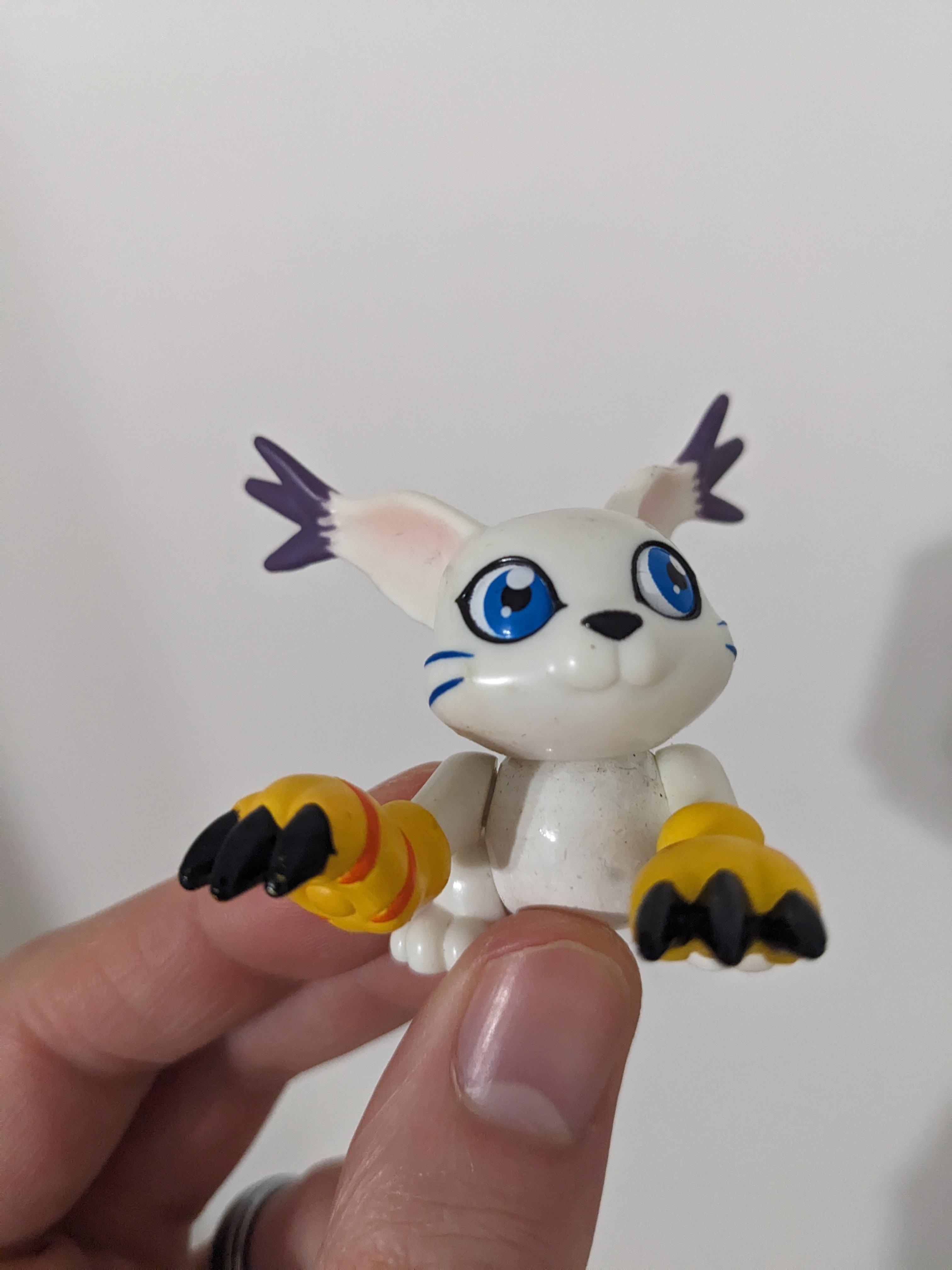 Gatomon Action Feature Figure (No Tail)