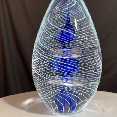 #04 - Paperweight Giant