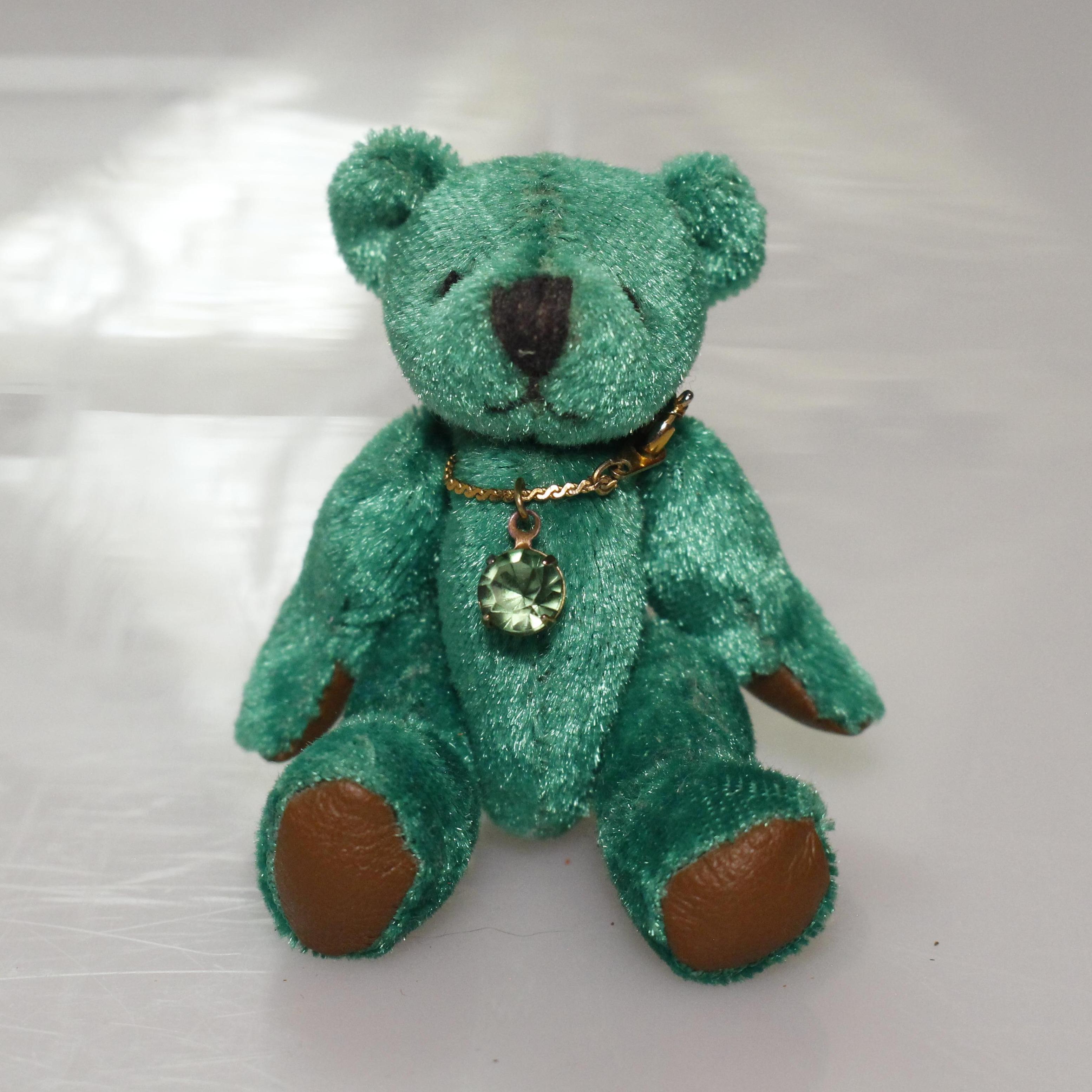 Vintage May Birthstone Emerald Mini Jointed Bear 3" by Russ Berrie