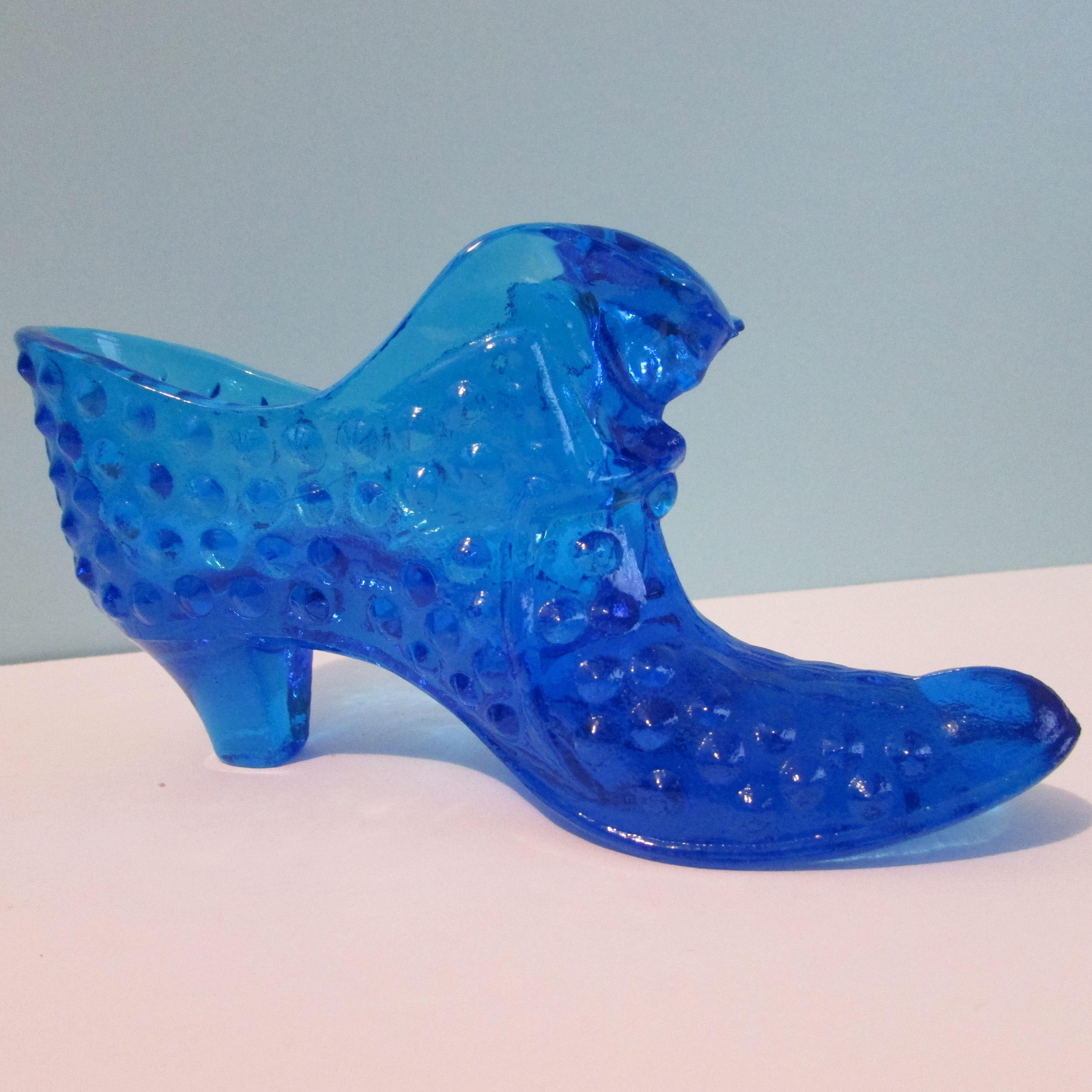 vintage blue hobnail Fenton shoe puss and boots cat glass slipper