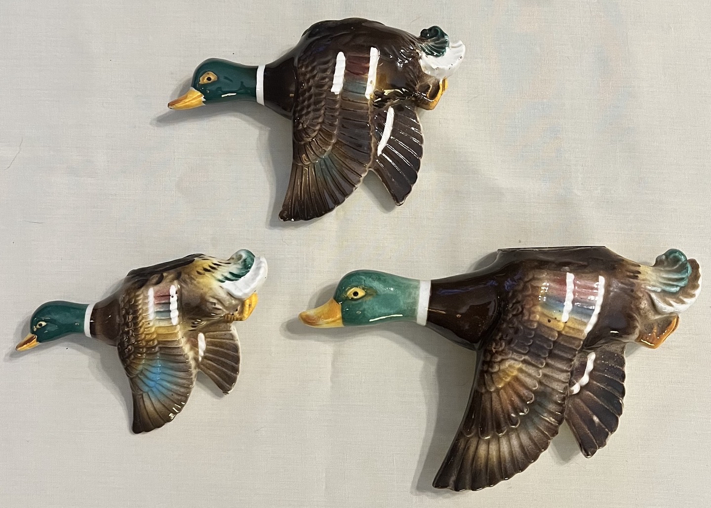 Vintage Ucagco Flying Ceramic Mallard Ducks Wall Pockets Japan lot of 3