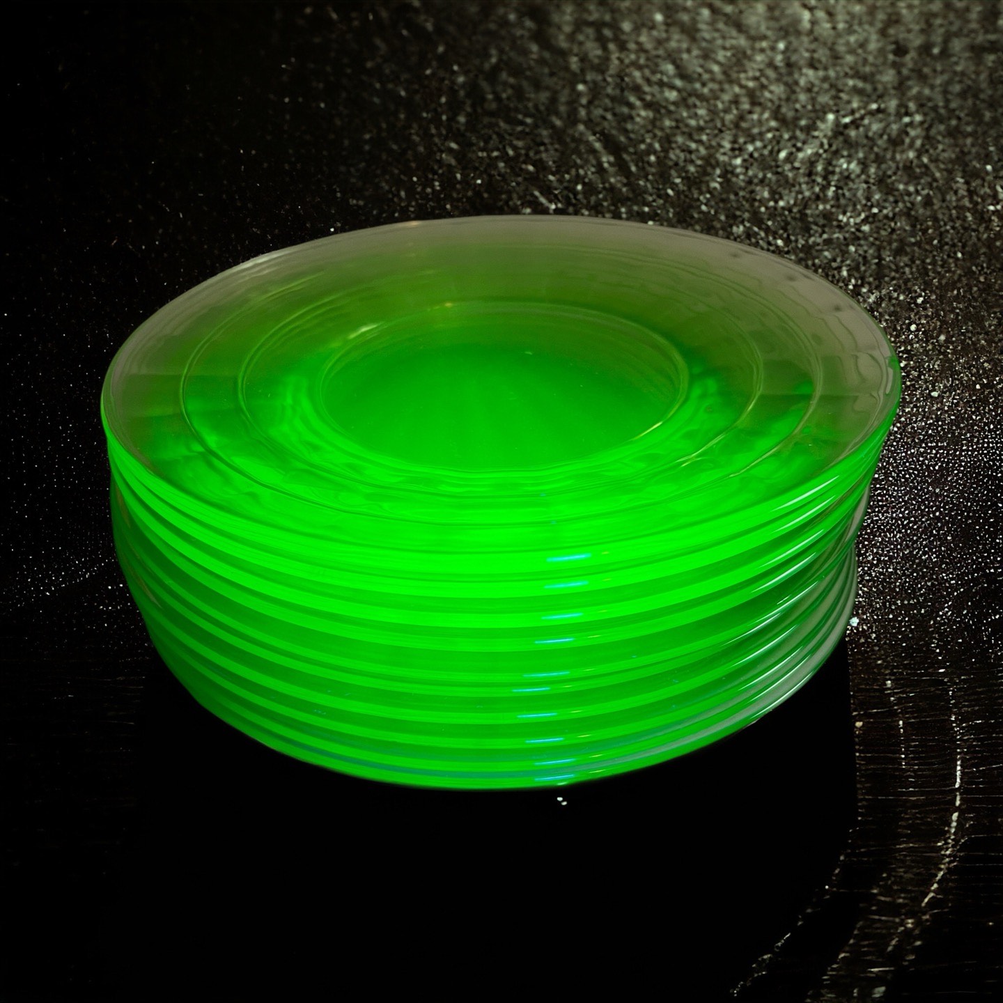 Vintage Optic Block Uranium Glass Plates Lot Of 10