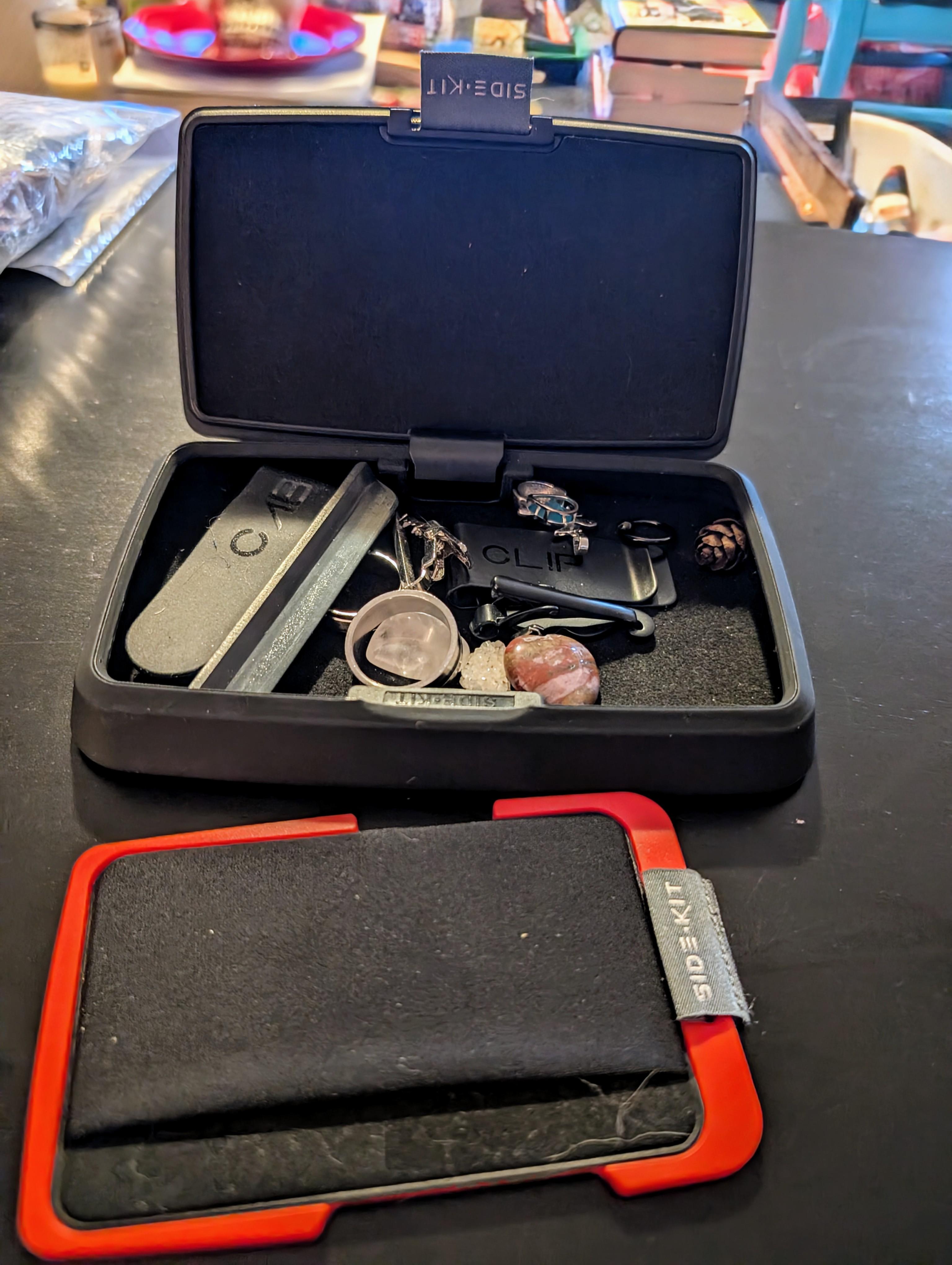 SIDEKIT: MODULAR POCKET SIZED EVERYDAY CARRY