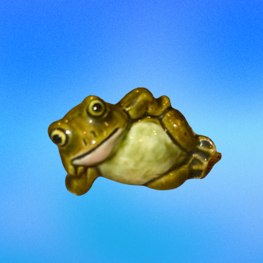 Vintage Seductive Frog Miniature Figurine 🤣🐸