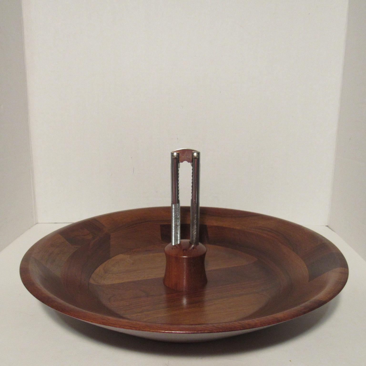 Vermillion Inc. WALNUT WOOD NUTCRACKER BOWL w/Metal Nutcracker, H2"x ...