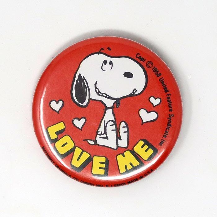 Snoopy 'Love Me' - Peanuts Pinback Button