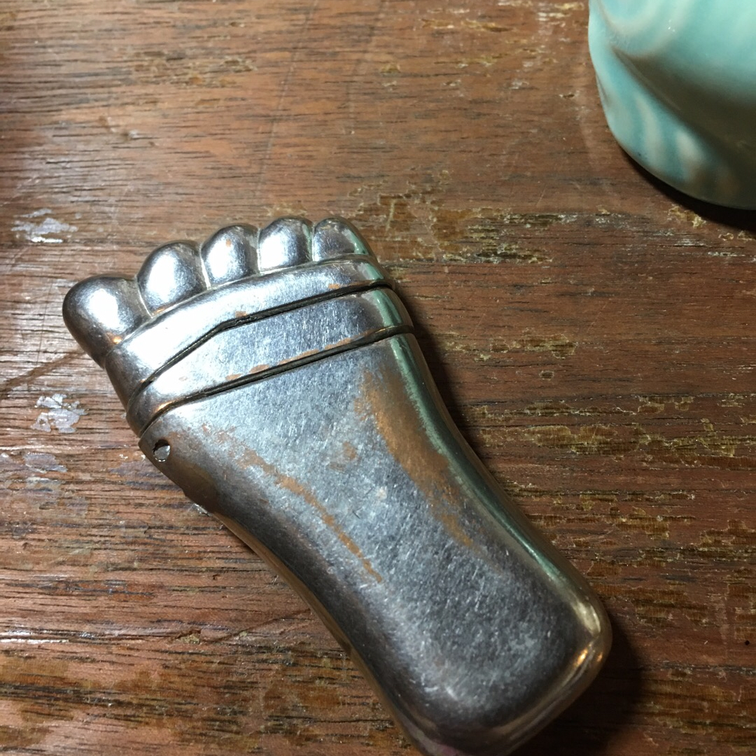 It’s A Foot Lighter Case