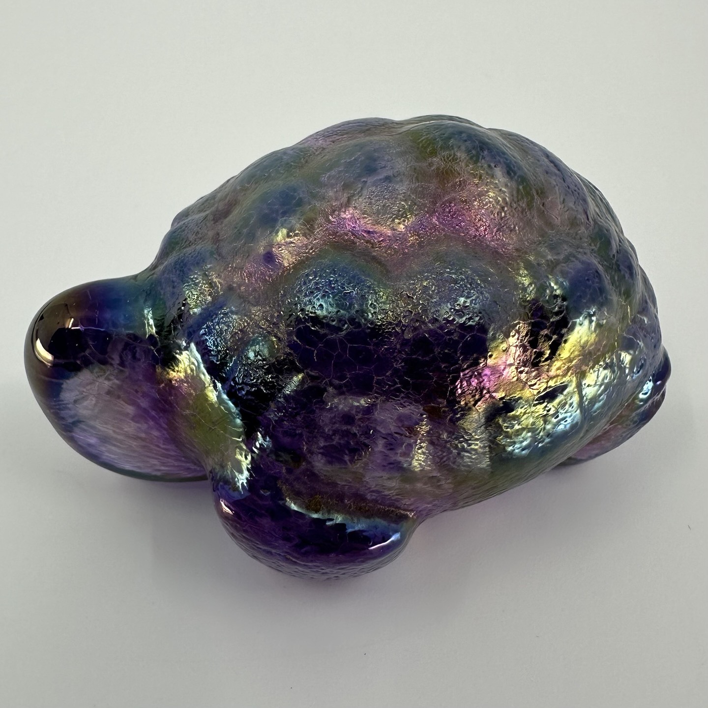 Robert Held Art Glass Iridescent Turtle Paperweight Artist Signed